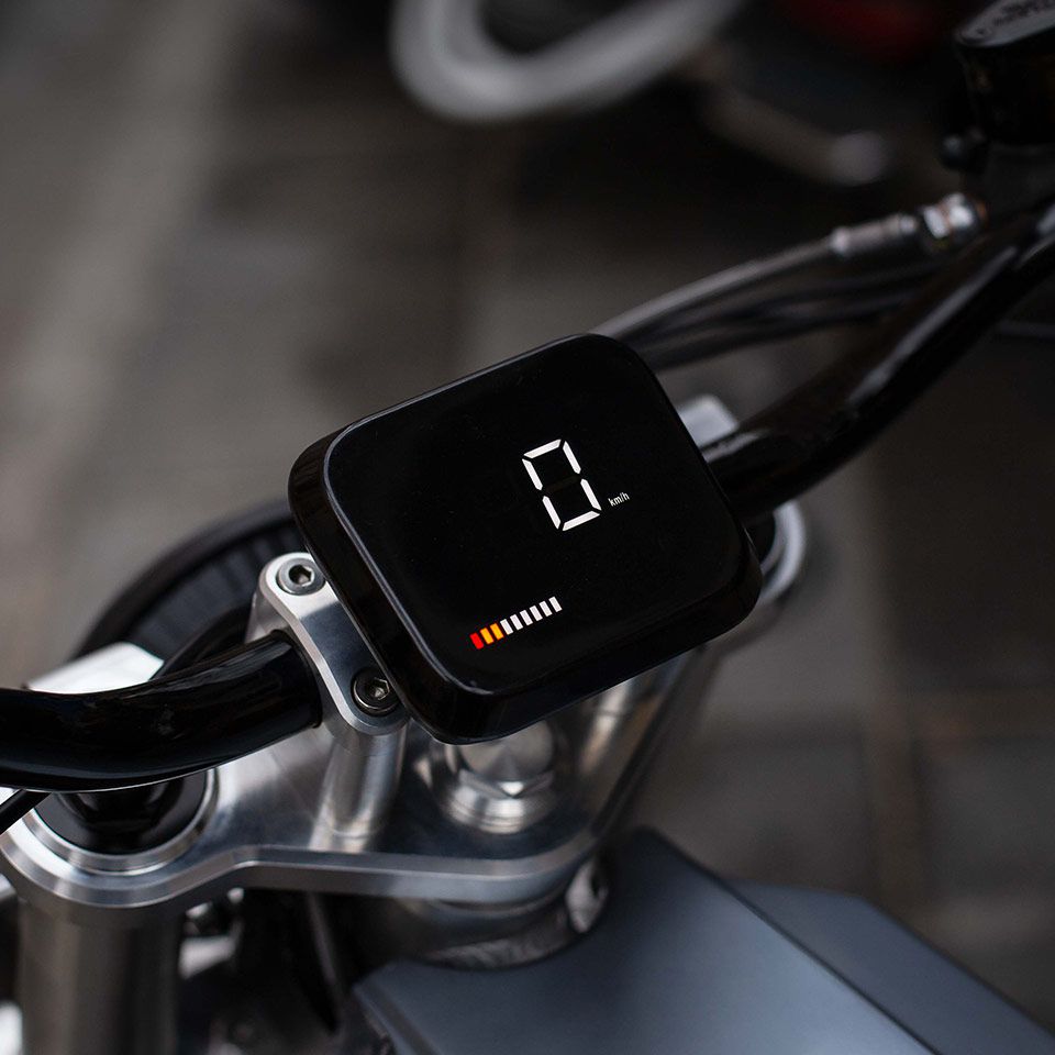 Switch Motorcycles eSCRAMBLER - Electric motorcycle review - ÆM - All ...
