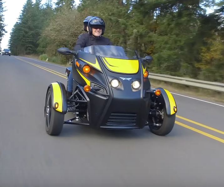 Arcimoto - The Fun Utility Vehicle or FUV, Just Turned From Car To A ...