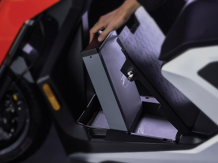 Zapp i300 - A High Performance Full Carbon Fiber Body Electric Scooter ...